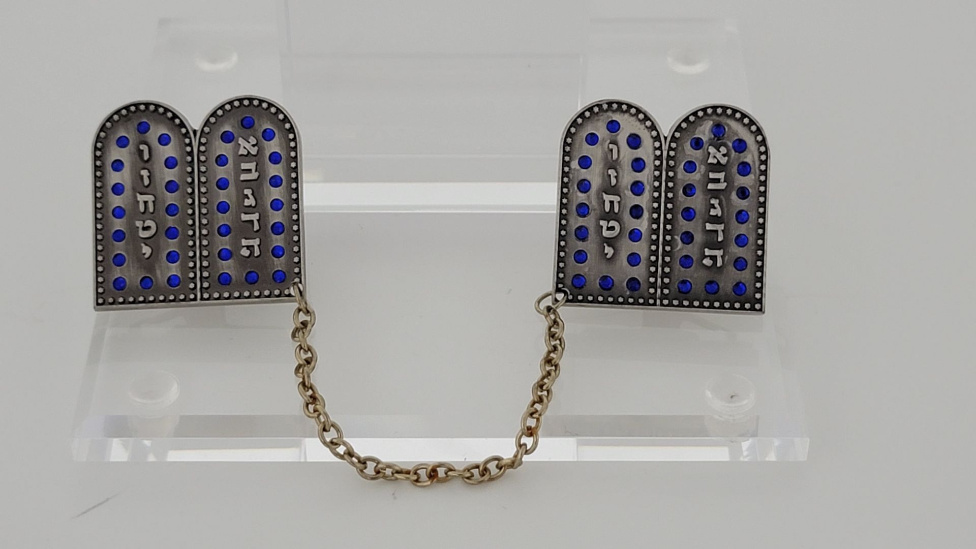 Legacy Judaica. #4752 Tallis Clips Metal with blue stones